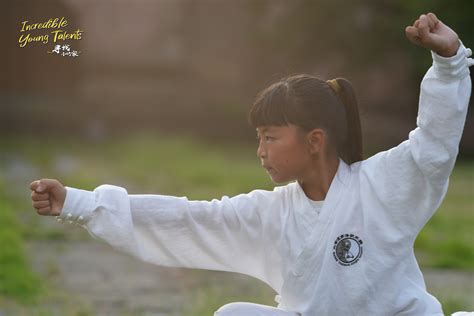 Kung Fu Girl On A Mission To Learn Wudang Eight Immortals Staff CGTN