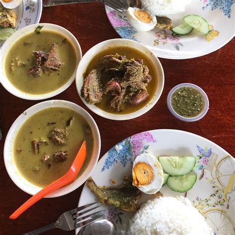 Makan Itik Salai Masthar Di Sungai Ramal Bangi Sedap Cuma Hafiz