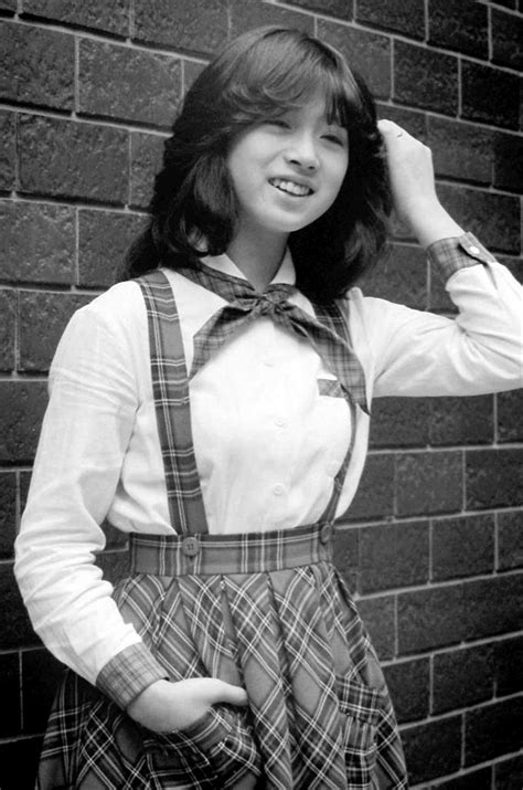 【歌姫伝説 中森明菜の軌跡と奇跡】衣装、髪形…見せ方にもこだわり 「少女aはポニーテール」自ら提案 （1 2ページ） Zakzak：夕刊