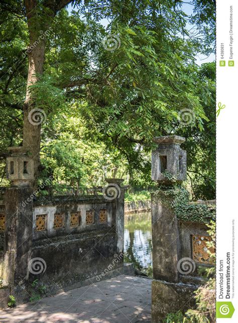 Ninh Binh Tour Stock Image Image Of Gate Asia Ancient