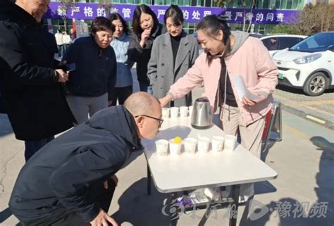 修武县市场监督管理局举办庆三八妇女节趣味运动会 大河新闻