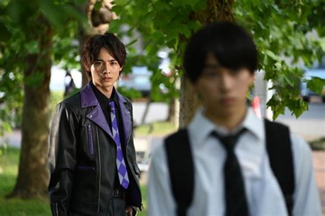 写真仮面ライダーガッチャード第 話追跡錬金スケボーズスケボーのケミーが登場 ドラマ ニュース クランクイン