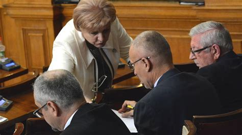 НС удължи до 30 ноември срока на действие на Временната анкетна комисия за проверка на