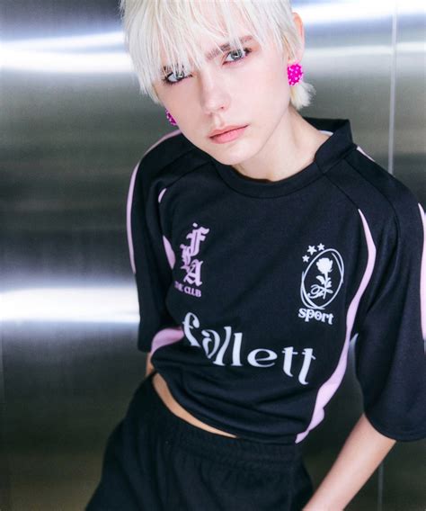 트래블 워크샵 미니 로고 콤비네이션 래글런 반팔티 마젠타 위시버킷