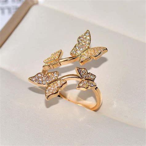 Miquel แหวนคริสตัล พลอยเทียม รูปผีเสื้อ ประดับเพทาย หรูหรา สร้างสรรค์ เครื่องประดับ สําหรับ