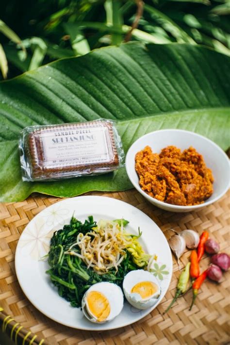 Filosofi Pecel Madiun Ruang Menulis