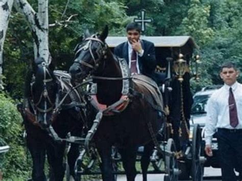 Той беше бащата на секс телефона Бялата лисица но го разстреляха с 4 куршума