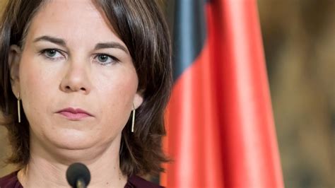 Ukraine Krieg EU Außenminister beraten über Zukunft der Visa Vergabe
