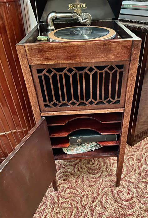 Sonora Windup Antique 1915 Phonograph Record Player Art Deco Collection