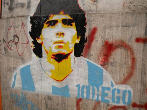 Diego Armando Maradona El Futbolista Soñado Letras Libres