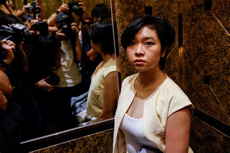 香港记者协会主席被《华尔街日报》解雇 纽约时报中文网