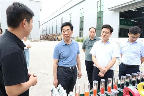 省发改委来我县调研特色小镇创建工作产业融合大名