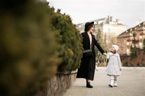 Famille Heureuse Mère S Femme Photo Gratuite