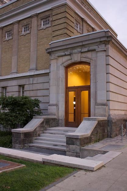 Premium Photo Front Stoop Of Apartment Building