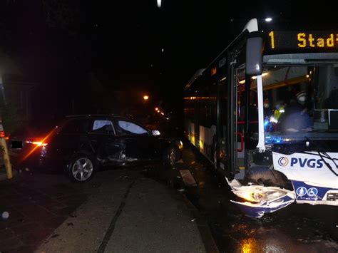 Unfall Zwischen Linienbus Und Pkw In Salzwedel Sain Sachsen Anhalt