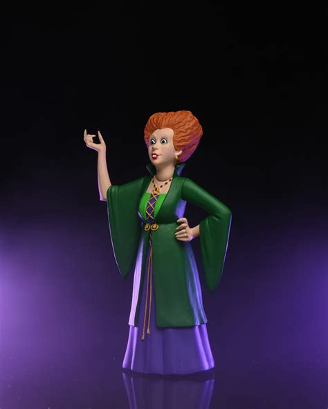 Hocus Pocus 6” Scale Action Figure Toony Terrors Winifred