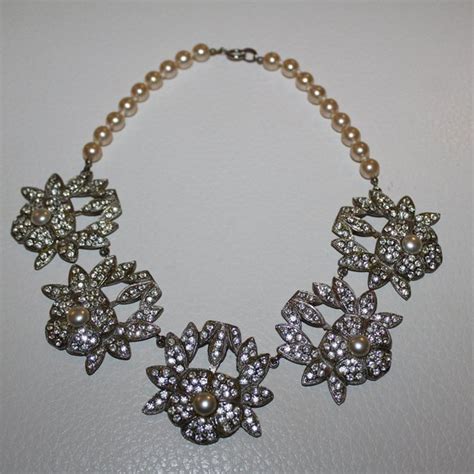 Jewelry Very Unique Silver Tone Faux Pearl Rhinestone Statement Necklace Poshmark