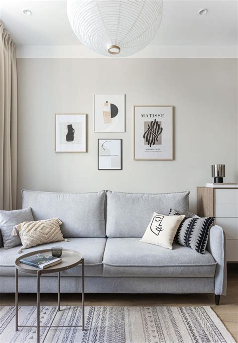 Скандинавская квартира 65 м² под сдачу в аренду Гостиная в сером цвете Современный дизайн