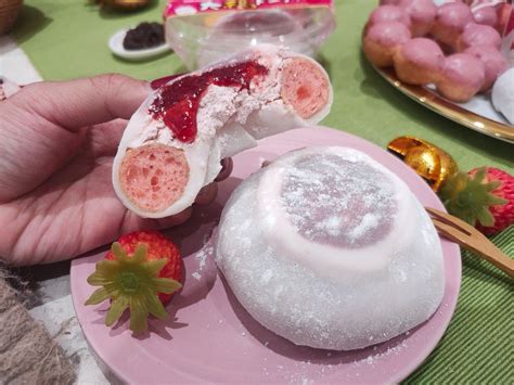 Misterdonut草莓季來啦！超q新年福虎甜甜圈，更打造「紅豆草莓大福波堤」 Line購物