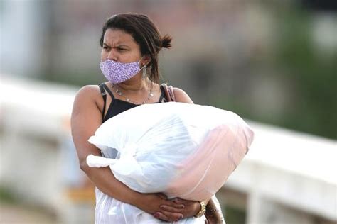 巴西新冠死亡病例超20萬 每日頭條