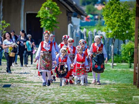 Среща на християнските празници и народните традиции в Исторически парк Красиво Ветрино
