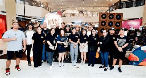 Bella Poarch And Valkyrae Break The Internet With Hot Valentine S Day Pics