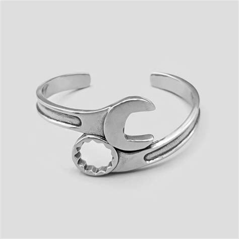 دستبند استیل طرح آچار مدل Simph کد Njd 630d6 فروشگاه اسکال شاپ