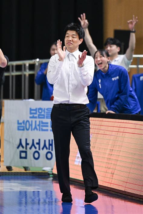 하상윤 감독 리바운드서 이겼다최예슬 이해란과 팀 이끌 미래 자원