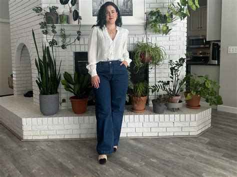 Abercrombie And Fitch Curve Love Jeans A Try On The Mom Edit