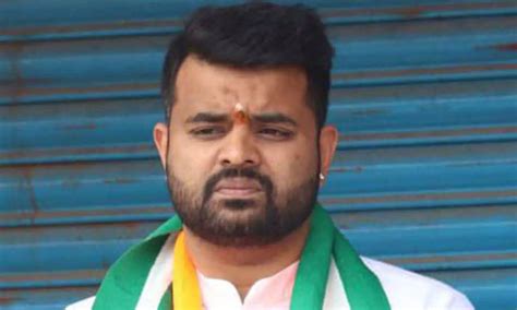പ്രജ്വൽ രേവണ്ണക്കെതിരെ വ്യാജ പരാതി നൽകാൻ യുവതിയെ ഭീഷണിപ്പെടുത്തി