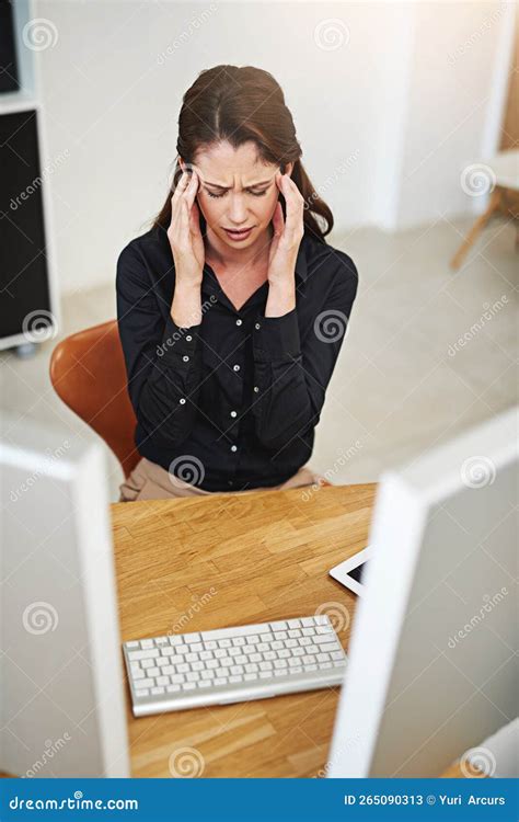 This Workday Just Isnt Working Out A Young Businesswoman Having A Bad