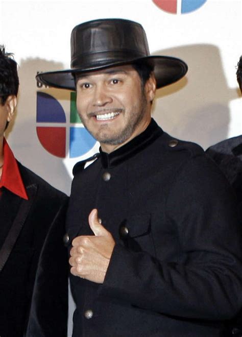 Vocalista De La Mafia Sufre Ataque