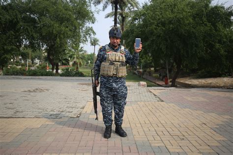 العراق يلاحق مروجي الخطاب الطائفي على مواقع التواصل الاجتماعي
