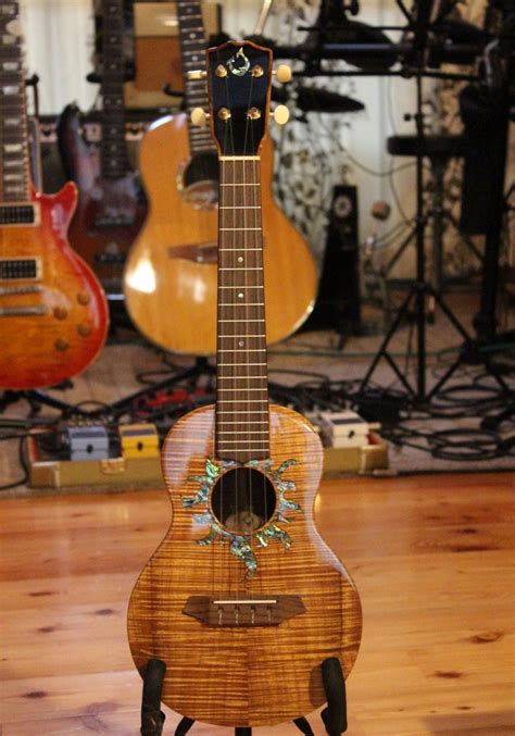 Gstringのウクレレ La Vie En Rokko （六甲山の暮らし）