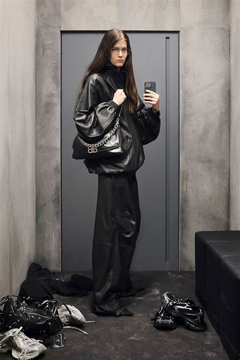 Discover Balenciaga Fall 2023 Collection