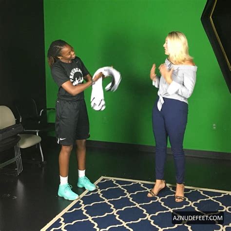 Doris Burke Feet Aznudefeet