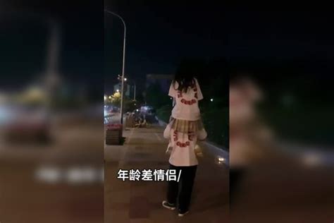女孩子有一个部位 爸爸可以碰两次 男朋友可以碰一次 而老公一次都不能碰 你知道是哪里吗？ 敬和倩