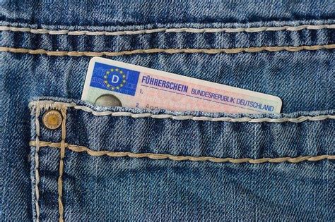 Quand Et Comment Renouveler Le Permis De Conduire Articles Auto