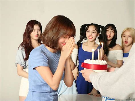 Happy Birthday Jihyo 🎂 Twice 트와이스ㅤ Amino