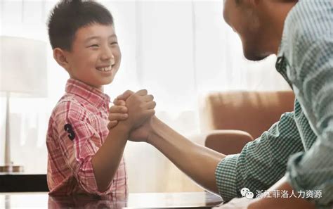 一个唱白脸一个唱红脸李玫瑾教授教育孩子父母该这样分工 知乎