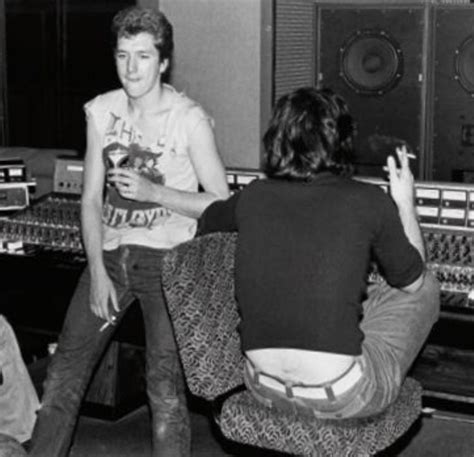 Pin By Stephanie Pelletier On Steve Jones Sexiest Of The Sex Pistols