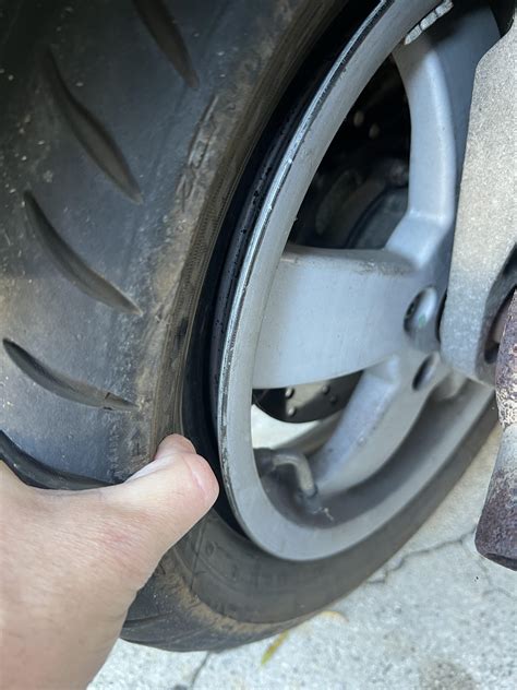 Gt250ie tire unseated when I hit a bump with heavy load. Was this just ...