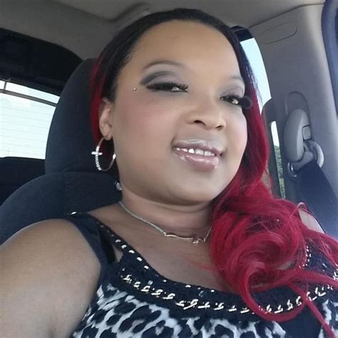 Candy Griffins Instagram Twitter And Facebook On Idcrawl