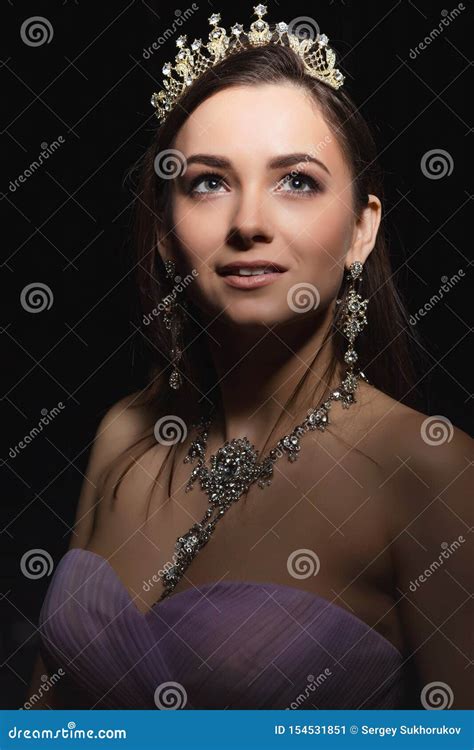 Alluring Brunette Posing In The Studio Stock Image Image Of Necklace