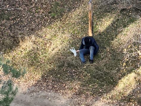 Opadł Z Sił Na Grzybobraniu Usiadł Na Ziemi I Czekał W Lesie Stał Się Cud