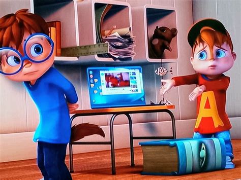 Pin De Milie Banerjee En Simon And Alvin Canciones Fáciles Para Piano Ardillas Gracioso