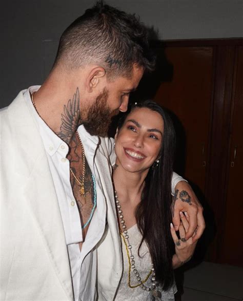 Cleo Pires Renova Votos De Casamento Com Presença De Glória Pires E