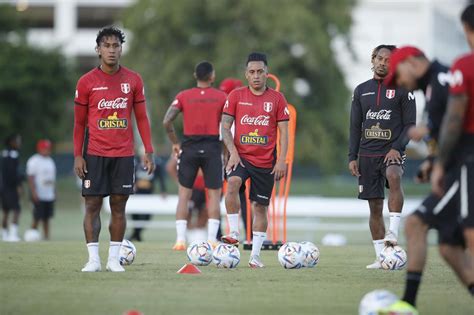La Selección Peruana Chocará Ante México Y El Salvador Y Así Fue Su