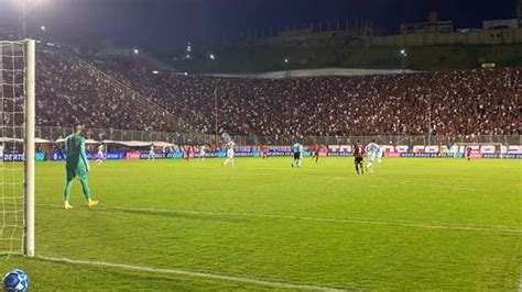 Veja os gols de Vitória 2 x 0 Guarani pela 32ª rodada da Série B