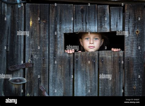 Peeping Girl Telegraph